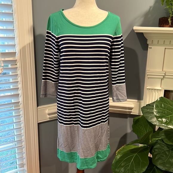 Heyton | Dresses | Heyton Size Medium Comfortable Navy And Green Shift ...